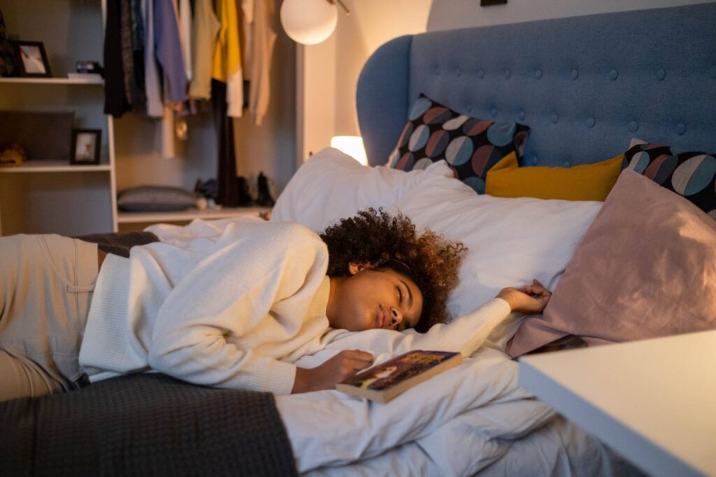 The Beautifying Benefits of Sleep and How to Get Better Sleep (Tonight ...